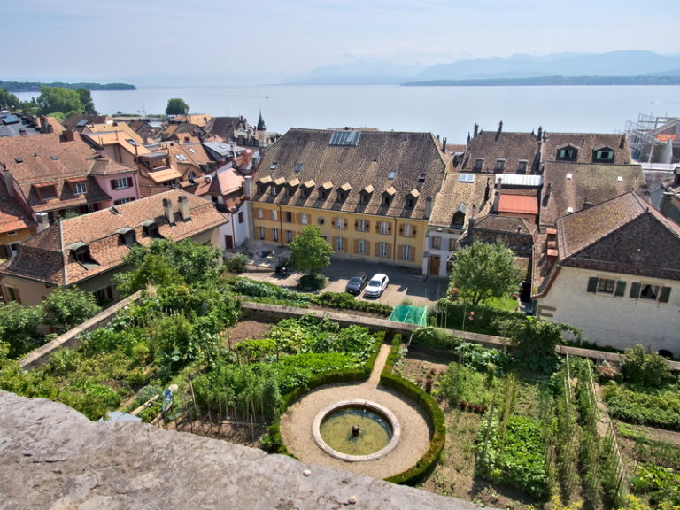 Découverte de Nyon en Suisse - Merveilles cachées