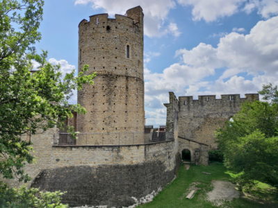 17 châteaux à voir en Isère - Merveilles cachées